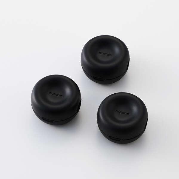 最大8mmの太いケーブルも挟める、クリップタイプのケーブルホルダーです。土台部分は360度回転するため、使い方や設置場所に合わせてケーブルの向きを自由に変更可能。自宅・オフィスなど好きな場所に設置でき、配線をすっきり整理できます。