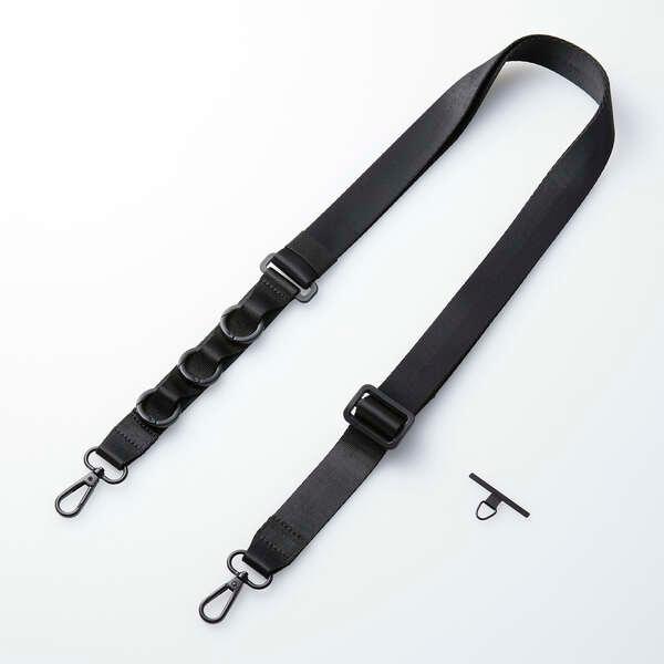 アクセサリを取り付けられる3つのループとカラビナが付いたフラットストラップタイプのスマホショルダーストラップです。両手が空いて身軽になるので、普段のお出かけはもちろん、お仕事や旅行など、さまざまなシーンで活躍。落下、盗難、紛失防止にもなりま...