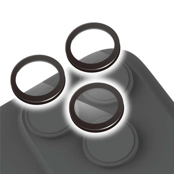 超ARコートにより透過率をアップ。端末のカメラレンズを傷や汚れから守る、リアルガラスを採用したカメラレンズ保護ガラスフィルムです。