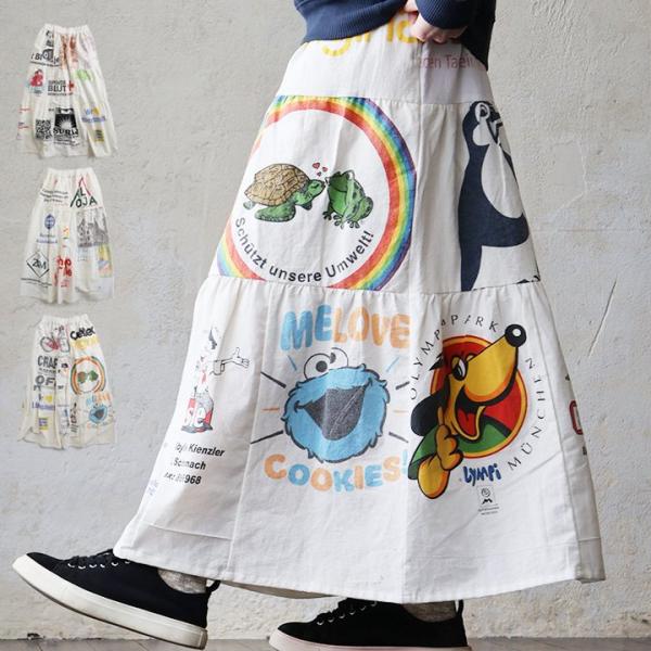 【発売日：2026年02月26日】r250807016[商品説明]・これはプリントが全て異なる生地を接ぎ合わせたフレアスカート。・古着や古布をハンドメイドによって再構築しているので、同じものが一つとしてないオリジナル。・360度どこから見て...