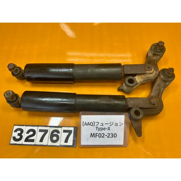 【送料無料!!】[AAQ 32767]ホンダ HONDA フュージョン MF02-230 フロントサスペンション フォーク 左右 錆あり