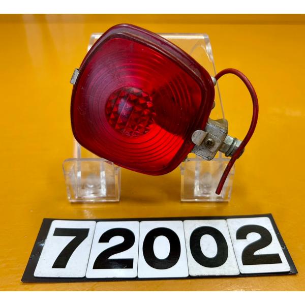 【送料無料!!】72002 中古 車 テールランプ　マーカー　ライト当時物　レトロ