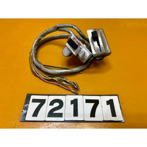 【送料無料!!】72171 中古 HONDA ホンダ CD90？ ハンドルスイッチ　右