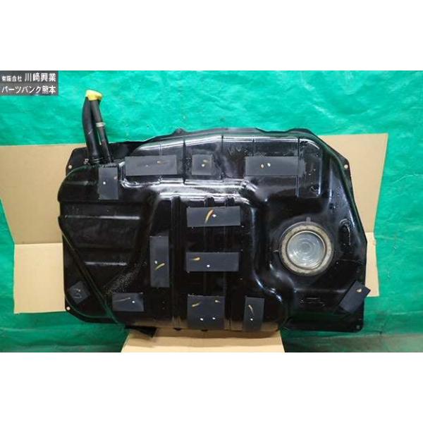 **** 商品説明を必ずご確認ください ****部品管理番号：000000326529100メーカー純正品番：17202-5TA0E部品名：フューエルタンク部品区分：リサイクル品車名：セレナ車両タイプ名：5DBOXワゴン通称型式：EDRAR...