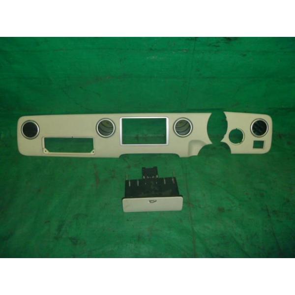 **** 商品説明を必ずご確認ください ****部品管理番号：000014033170200メーカー純正品番：73820-75H50-JA7部品名：インストルメントパネル部品区分：リサイクル品部品カラー：ホワイト車名：ラパン車両タイプ名：5...