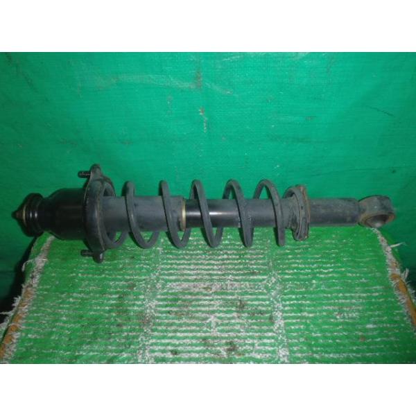 **** 商品説明を必ずご確認ください ****部品管理番号：000015010450310部品メーカー：SHOWAメーカー純正品番：52610-ST5-J02部品名：右Rストラット部品メーカー品番：52610-ST5-J020-M1部品区...