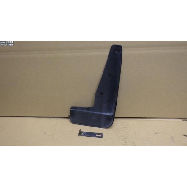 **** 商品説明を必ずご確認ください ****部品管理番号：000016030810710メーカー純正品番：F3855-5M650部品名：左Fマッドガード部品区分：リサイクル品車名：サニー車両タイプ名：4ドアセダン通称型式：BAWARFA...