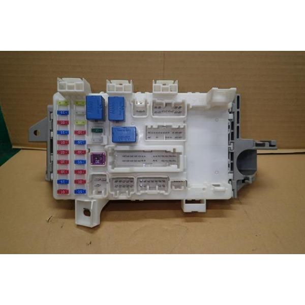 **** 商品説明を必ずご確認ください ****部品管理番号：000018090367800メーカー純正品番：36780-64LE0部品名：ヒューズボックス部品区分：リサイクル品車名：アルト車両タイプ名：5ドアハッチバック通称型式：HA35...