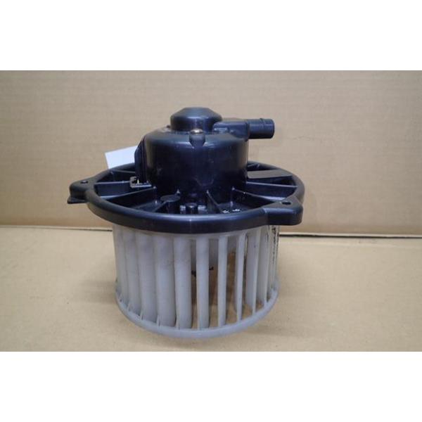 **** 商品説明を必ずご確認ください ****部品管理番号：000019060667900部品メーカー：ZEXELメーカー純正品番：502726-0810部品名：ヒーターブロアモーター部品メーカー品番：502726-0810部品区分：リサ...