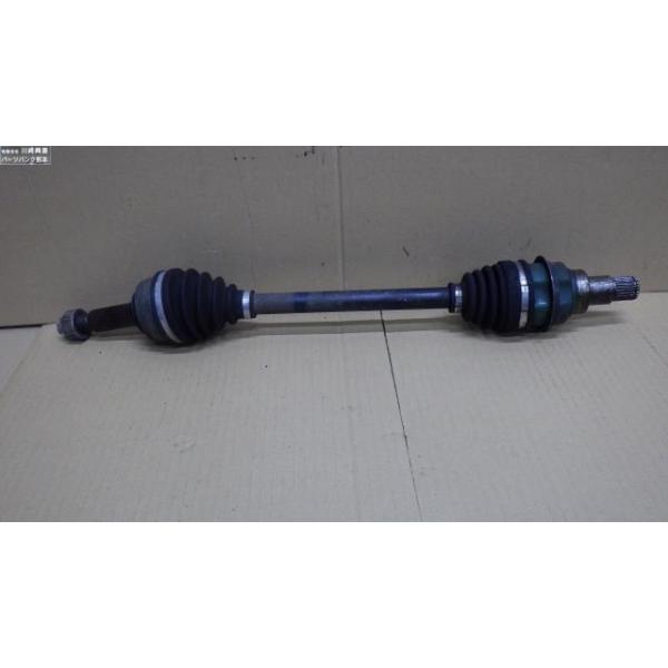 **** 商品説明を必ずご確認ください ****部品管理番号：000023030842200メーカー純正品番：43420-B2030-000部品名：左Fドライブシャフト部品区分：リサイクル品車名：ムーヴ車両タイプ名：5ドアハッチバック通称型...