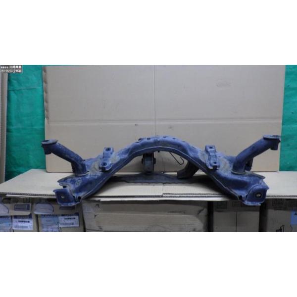 **** 商品説明を必ずご確認ください ****部品管理番号：000023030851710メーカー純正品番：51201-B2010-000部品名：Fメンバー部品区分：リサイクル品車名：ムーヴ車両タイプ名：5ドアハッチバック通称型式：L15...