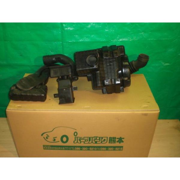 **** 商品説明を必ずご確認ください ****部品管理番号：000059102629050メーカー純正品番：ME017231部品名：エアクリーナーASSY部品区分：リサイクル品車名：キャンター車両タイプ名：トラック認定型式：KC-FE52...
