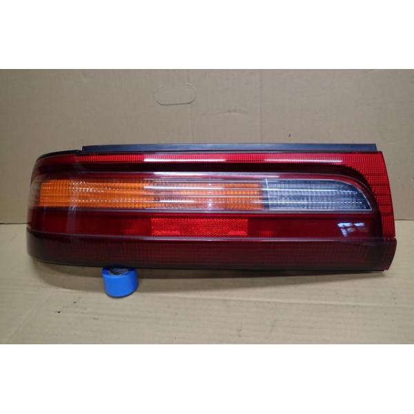 **** 商品説明を必ずご確認ください ****部品管理番号：000059112015600部品メーカー：イチコメーカー純正品番：81560-1A800部品名：左テールランプ部品メーカー品番：12-400、7370部品区分：リサイクル品車名...