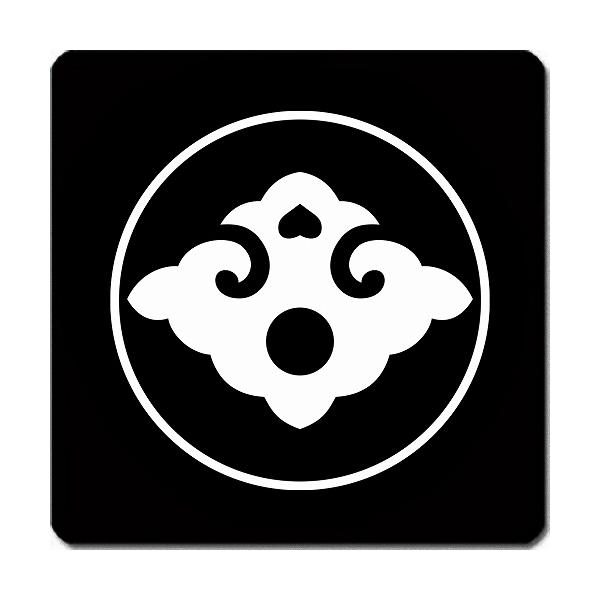 ・耐水性のある艶消しタイプの家紋シールです・建物・玄関・車など平面な部分に使用できます・海外へのお土産などに最適です・本体サイズ：24cmｘ24cm・材質：塩ビ艶消しラミネート・こちらの商品は全国送料無料で発送いたします・日本郵便のクリック...