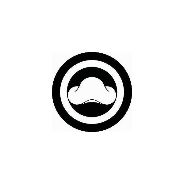 ・耐水性のある艶消しタイプの家紋シールです・建物・玄関・車など平面な部分に使用できます・海外へのお土産などに最適です・本体サイズ：直径24cm・材質：塩ビ艶消しラミネート・こちらの商品は全国送料無料で発送いたします・日本郵便のクリックポスト...