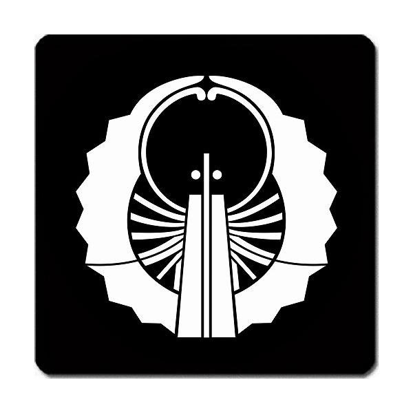 ・耐水性のある艶消しタイプの家紋シールです・携帯、スマホ、アイコスなどにちょうどいい大きさです・海外へのお土産などに最適です・本体サイズ：3cmｘ3cm・材質：塩ビ艶消しラミネート・こちらの商品は全国送料無料で発送いたします・日本郵便のクリ...