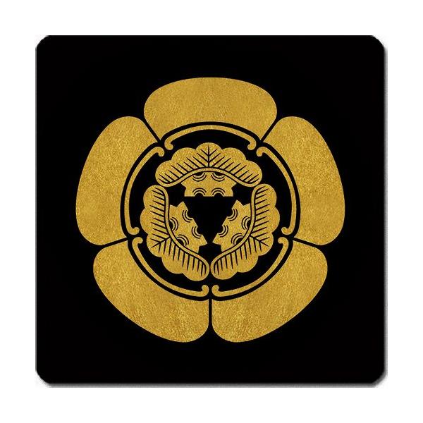 ・耐水性のある艶消しタイプの家紋シールです・携帯、スマホ、アイコスなどにちょうどいい大きさです・海外へのお土産などに最適です・本体サイズ：3cmｘ3cm・材質：塩ビ艶消しラミネート・こちらの商品は全国送料無料で発送いたします・日本郵便のクリ...