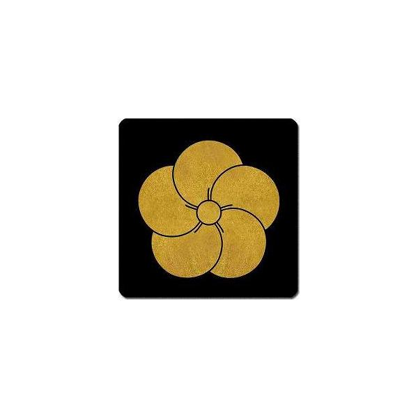 ・耐水性のある艶消しタイプの家紋シールです・携帯、スマホ、アイコスなどにちょうどいい大きさです・海外へのお土産などに最適です・本体サイズ：4cmｘ4cm・材質：塩ビ艶消しラミネート・こちらの商品は全国送料無料で発送いたします・日本郵便のクリ...