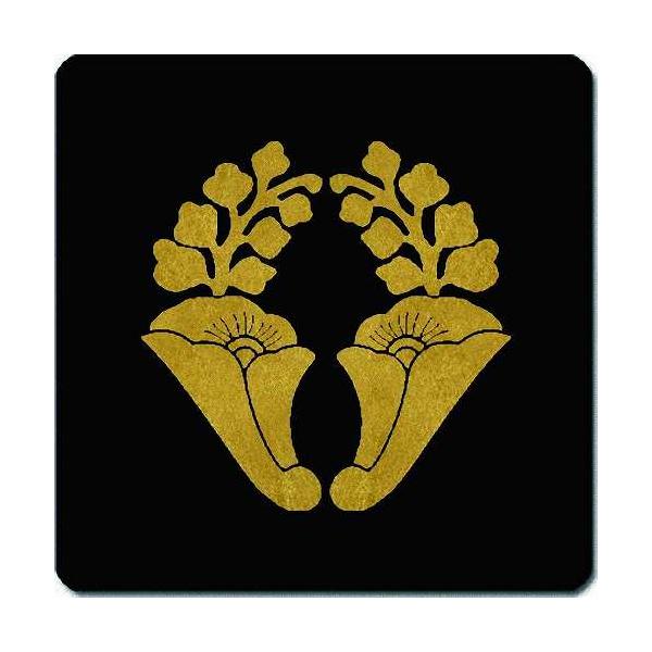 ・耐水性のある艶消しタイプの家紋シールです・携帯、スマホ、アイコスなどにちょうどいい大きさです・海外へのお土産などに最適です・本体サイズ：6cmｘ6cm・材質：塩ビ艶消しラミネート・こちらの商品は全国送料無料で発送いたします・日本郵便のクリ...