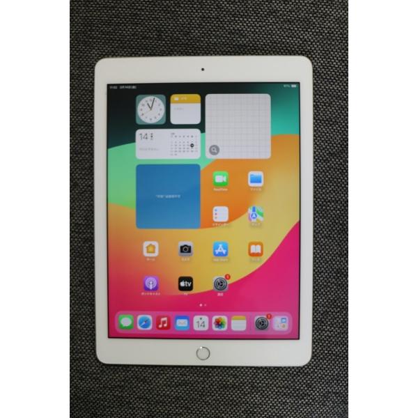 軽量・薄型化した9.7型Retinaディスプレイ搭載iPad6中古品（初期化済み）です。多少の汚れやキズありますが状態良好です！！●Apple iPad6　第6世代●Wi-Fiモデル　タブレット　●カラー：シルバー●モデル番号　A1893●...