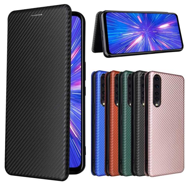 炭素繊維（ポリカーボネート）素材の為、衝撃に強くスマホをしっかり守ります。■スピーカーホール付き■閉じたまま通話可能■強力磁石でピタッと閉じる■便利なカード収納ポケット付き■全面保護■ストラップホール有り■落下防止リング付き※ 入荷時期によ...