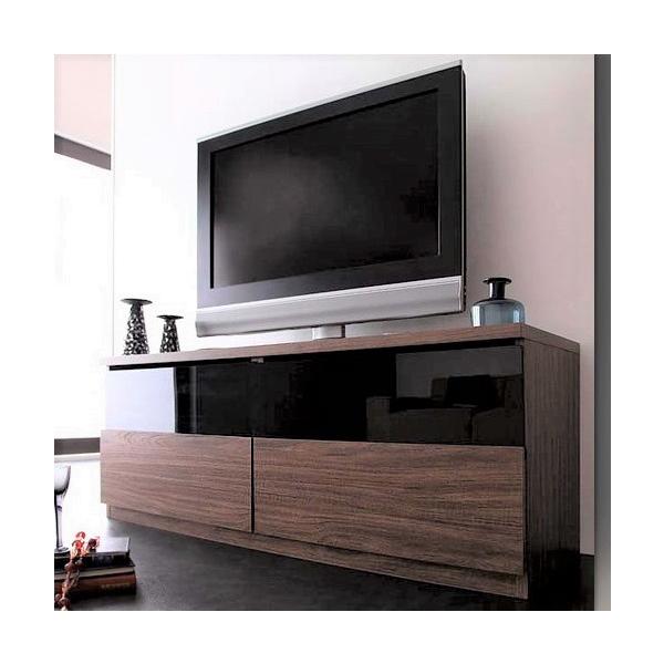 在庫がある場合2営業日後の発送予定となりますが、確認いたしますので、ご購入前にお問い合わせください。北海道・沖縄・離島・僻地へのお届けは、別途送料見積りになります。50インチまでのTV対応で、木目調のウォールナットブラウンとブラックガラスが...