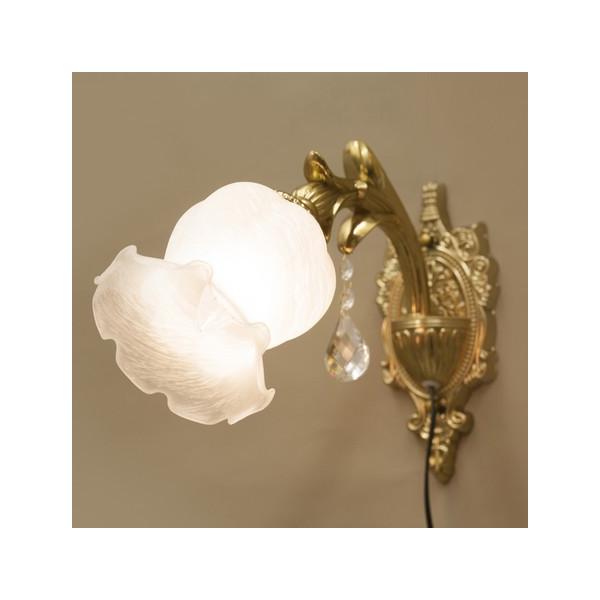 在庫がある場合2営業日後ぐらいの発送予定となりますが、確認しますので、ご購入前にお問い合わせください。ヨーロッパのアンティーク調のクラシカルなウォールライト（壁付け型1灯）スタイリッシュな曲線のフレームやガラスシェードにもこだわった上品なデ...