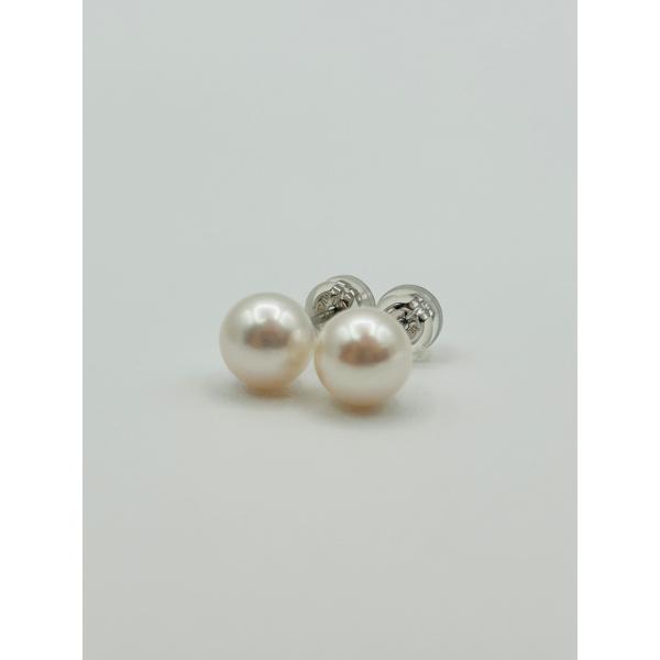 【商品詳細】アイテム：ピアス（直結タイプ）EARRINGS真珠:アコヤ真珠形:ラウンド系テリ:良キズ系:少ないサイズ:7.5mm数量:1ペア枠の素材:SVシルバー（SVの刻印）特徴 線径:0.7mm ポストの長さ：約10.0mm付属品:キン...