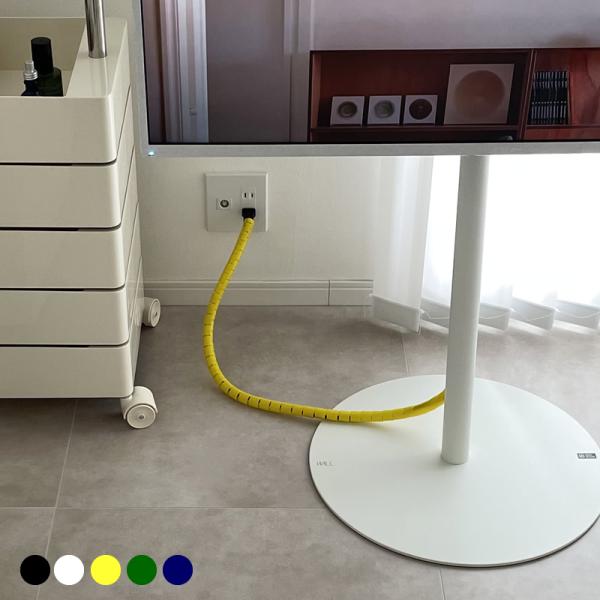 お部屋の雰囲気をスッキリと整えるコードカバーが登場しました！このコードカバーを使えば、乱雑になりがちなケーブルをきれいにまとめ、インテリアの美しさを保つことができます。見た目もおしゃれで機能的なこのカバーは、まさにお部屋やオフィスの必須アイ...