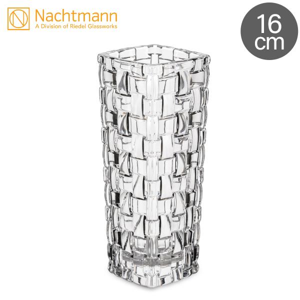 ●種類：ボサノバ ベース（花瓶）●素材：クリスタルガラス●サイズ：16cm【Nachtmann(ナハトマン)】ドイツ発のクリスタルウェア代表ブランドNachtmann(ナハトマン)。170年以上の歴史を持つ伝統的な技術はもちろん、最新技術も...