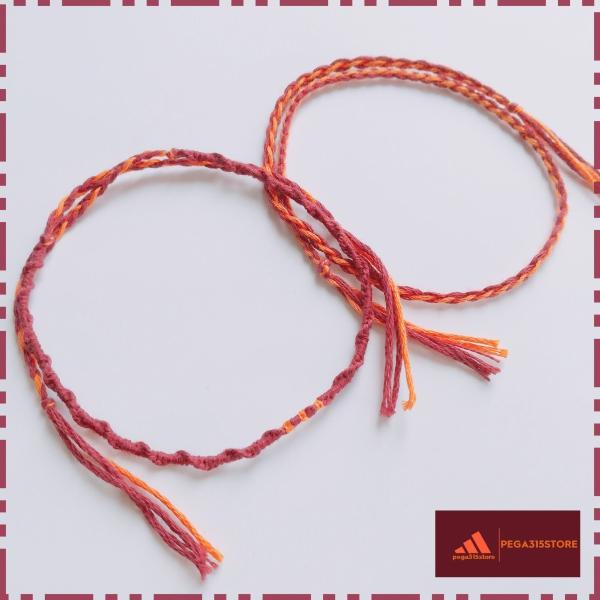 足用ミサンガです。 オールドスクールな３本ラインのスポーティーなデザインです♪ アイビーパークのような色合いです♪ スポーツMIXやクラッシックHIPHOPスタイルに是非♪ 長さ：約３５ｃｍ（三つ編み部分：6.5ｃｍ センター部分：19ｃｍ...