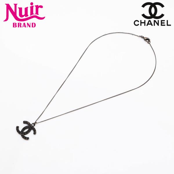 [ブランド] CHANEL/シャネル[色] ブラック [サイズ] トップW約23mm x H約19mm [ランク] A[付属品] なし[商品の状態] 商品本体は非常に綺麗な状態です。使用感もあまり見られず、中古品としては非常に綺麗な程度の商...