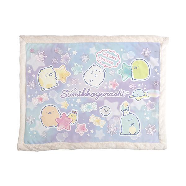 ●吸湿発熱素材を使用した寒い冬にピッタリの可愛いひざかけです♪●3WAYタイプで使いかたいろいろ！ポンチョ風に羽織って、広げてひざかけブランケット、腰に巻いても◎■サイズ　約800×1050mm■仕様　ポリエステルフランネル+吸湿発熱ボア製...