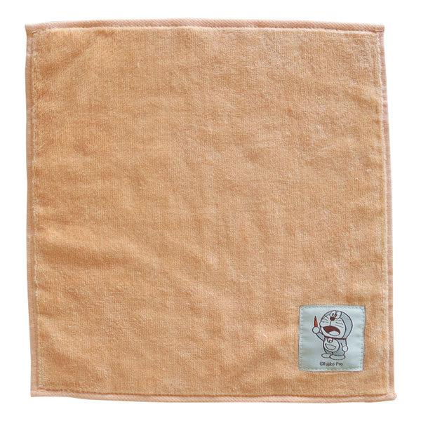 ●ふわふわの手触りで使いやすいハンカチです。●タグにイラストが刺繍されています。■サイズ：約W250mm×H250mm■素材：綿※商品画像はイメージです。実際とは異なる場合があります。