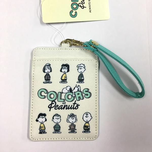 ●両面ポケットで使いやすい！●背面ポケットは斜め仕様！■本体サイズ　約H110×W80×D5mm、38g■材質　ポリエステル、亜鉛合金■特徴　両面ポケットで使いやすい※商品画像はイメージです。実際とは異なる場合がございます。