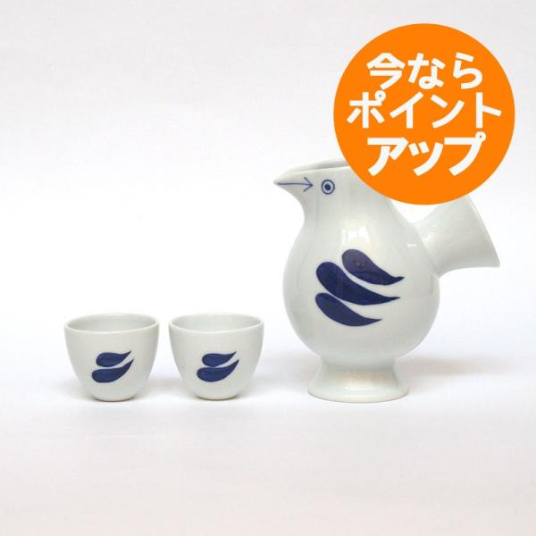 スウェーデンを代表する陶芸家「リサ・ラーソン」。彼女の作る動物オブジェは、世界中で愛されており、日本でもすっかり有名になりました。こちらは、長崎県の波佐見焼とのコラボアイテム。「とっくりとおちょこ」のセットです。名前の「おさけとり」はお酒を...