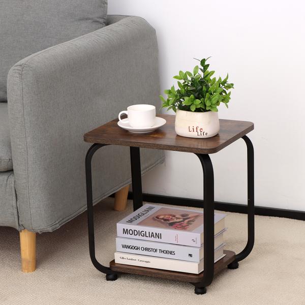 【お洒落なベッドサイドテーブル】美しく反射するステンレスと木目調の本体とのコントラストが美しい、モダンで高級感のあるデザインです。ただそこにあるだけで空間を引き締め、たちまちお洒落な空間に。また見た目だけでなく、機能面にも優れた材質を使用し...