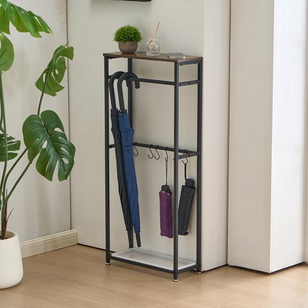 ●室内で傘を引っ掛けて干せるアンブレララック●奥行20cmで玄関を圧迫しない、スリム設計●天板付きで、傘置きスペースにモノも置けて便利●上下2段のバーが付いて、普通の傘も折りたたみ傘も無駄なく収納●バーが前後互い違いに組めて出し入れラクラク...