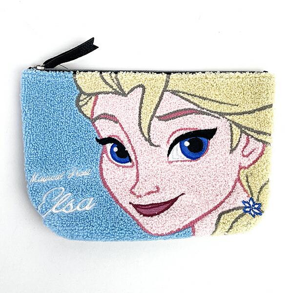 もこもことしたさがら刺繍を全面に使用したポーチです。大きさもちょうどよく使い勝手◎