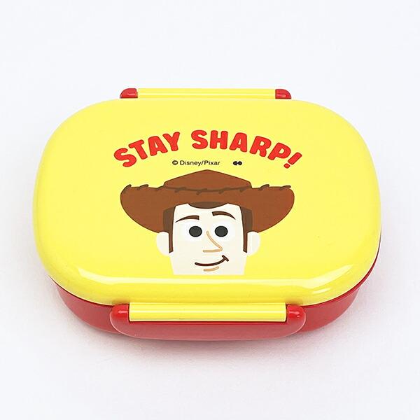 ビタミンカラーがかわいい360mlの小ぶりサイズのお弁当箱です。仕切り付きで使いやすい◎