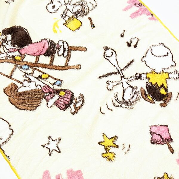 速乾性の高い、いつでもさらっと使えるタオルです。マイクロファイバーが水分を素早く吸収！こちらはスヌーピー75周年記念柄のフェイスタオルです。