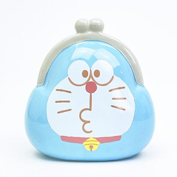 ドラえもんのがま口型が可愛い貯金箱です。とにかく見た目がとってもキュートなのでお部屋に置いてあるだけでも可愛い♪♪インテリアにも◎ドラえもんのグッズと一緒に並べたら最高にgoodです☆彡