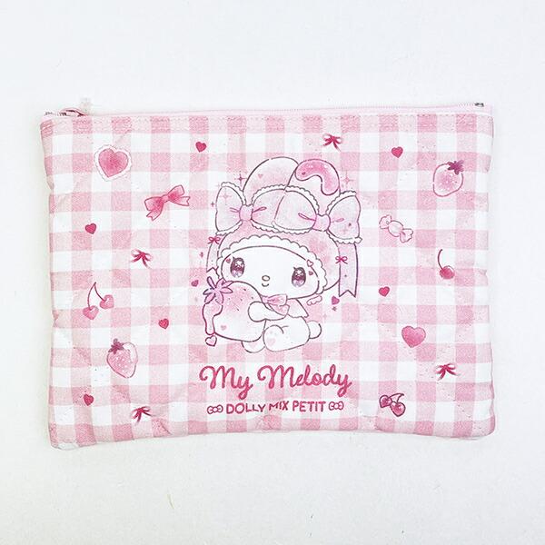 イラストレーターのなつめみくさんとムービックが手がけるイラストブランド「DOLLY MIX PETIT（どーりーみっくす・プチ）」と、マイメロディ・マイスウィートピアノがコラボのキルティングポーチです。ゆめかわいいデザインのもこもこな生地◎...