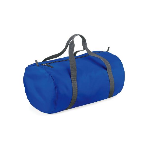 素材: ポリエステル。W: 50cm。L: 30cm。D: 26cm。デニール: 210デニール。デザイン: バレル。素材のテクノロジー: 雨や雪の水滴による内部の濡れを防ぐ耐水加工。留め具: ファスナー。ロゴ入りファスナープラー。取り外せ...