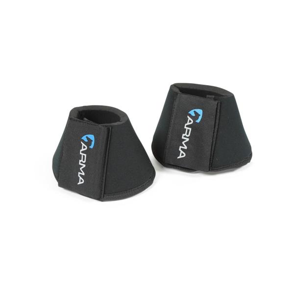 素材: ネオプレン。素材テクノロジー: 耐久性及び柔軟性、軽量、衝撃を吸収。デザイン: ロゴ入り。摩擦防止。しっかりとフィット。軽い交突傷や擦れ防止に。丸みのあるロールエッジ。留め具: 面ファスナー。サイズ目安(馬の体高):スモールポニー-...