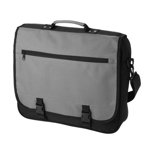 カンファレンスバッグ。調整可能なショルダーストラップ、バックル留めフラップ、ファスナーポケット、ファスナー開閉コンパートメント、フラップの下にオープンポケット付き。素材: 600Dポリエステル。コンプライアンス: カドミウム試験済み。推定容...