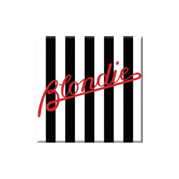 素材: メタル。デザイン: ロゴ、平行線。W: 75mm。L: 75mm。パッケージ: セロハン包装、ユーロフック。オフィシャルライセンス商品。