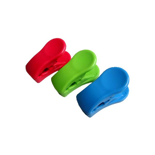 「マグネクリップ」　3個セットサイズ：約50ｍｍ×約20ｍｍ耐荷重：300g個数：3個カラー：レッド（赤）・ブルー（青）・グリーン（緑）