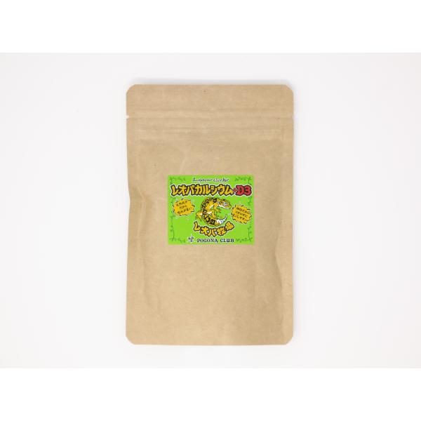 レオパードゲッコー(ヒョウモントカゲモドキ)を含む爬虫類用のビタミン剤です。ビタミンD3を含んでいますので週に1〜2回、餌(コオロギ等の生き餌や人工飼料)にまぶして与えてください。カルシウムの吸収を助け、健康に育てます。原材料　国産牡蠣殻　...