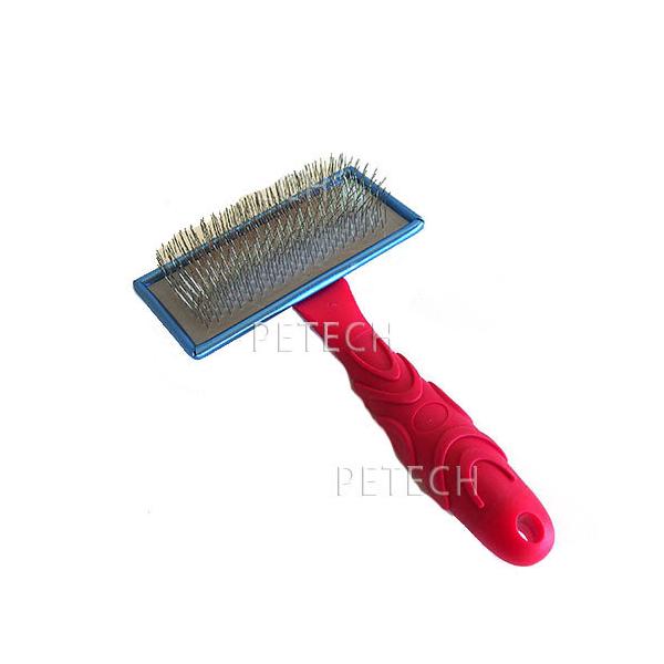 サプリーム　アルミナム　ソフトスリッカー　Sは、本体の縁と後板に軽量なアルミフレームを採用。グリップには、硬く軽量なPPにゴムのような弾性を持つTPEを組み合わせたハンドル。リップルスタイルで手から滑りにくくホールド感アップ。細くやわらかな...